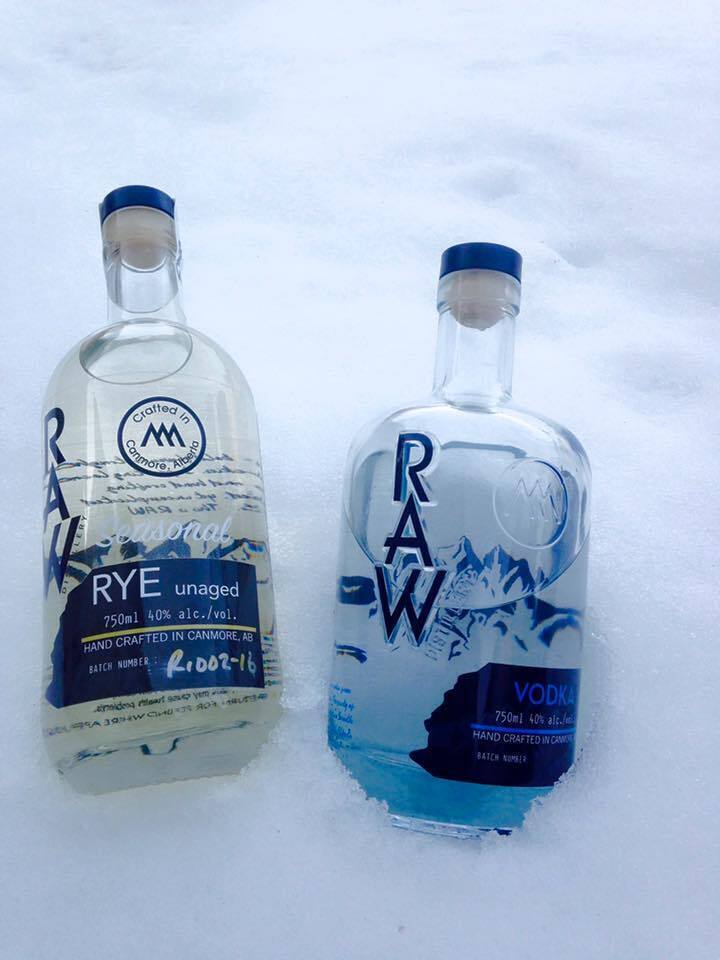 RAW Distillery - Baron Mag
