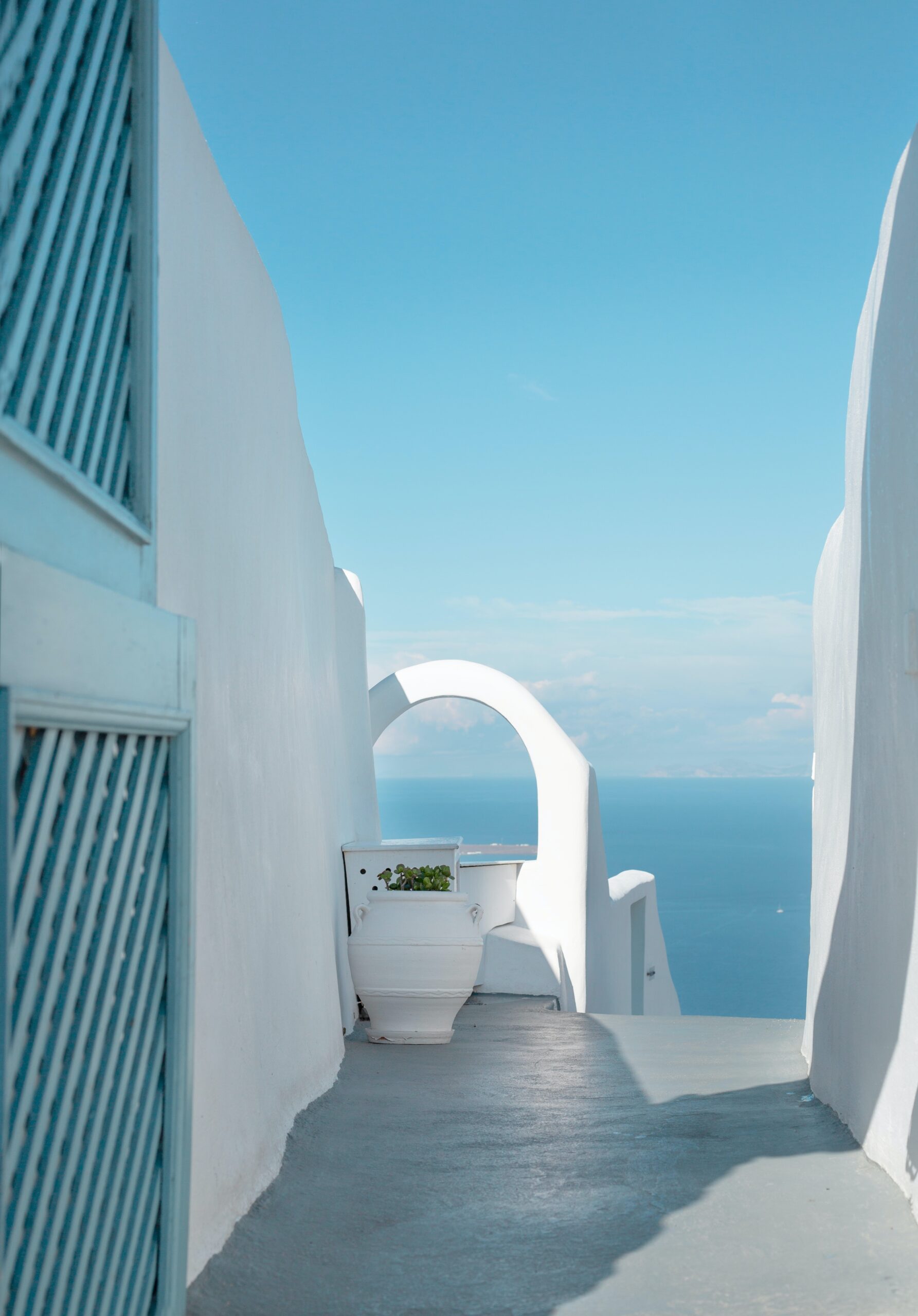 Different Canvas Prints Designs to Decorate Your Studio Apartments ...